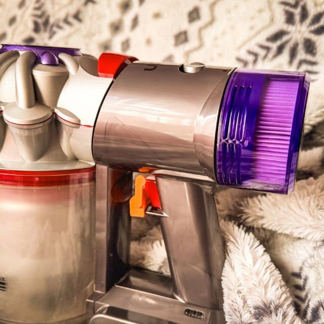 Trigger lock pentru aspirator vertical Dyson